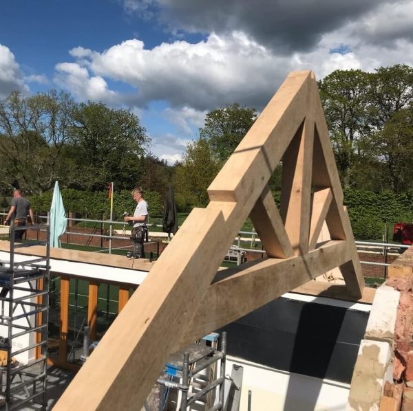 Raised Tie Queen Post Truss Little Owl Only 1600£ inc VAT / Truss