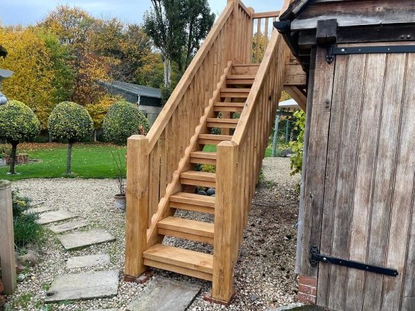 Outdoor Oak Staircase | Strong, Durable I Handmade in Green Oak